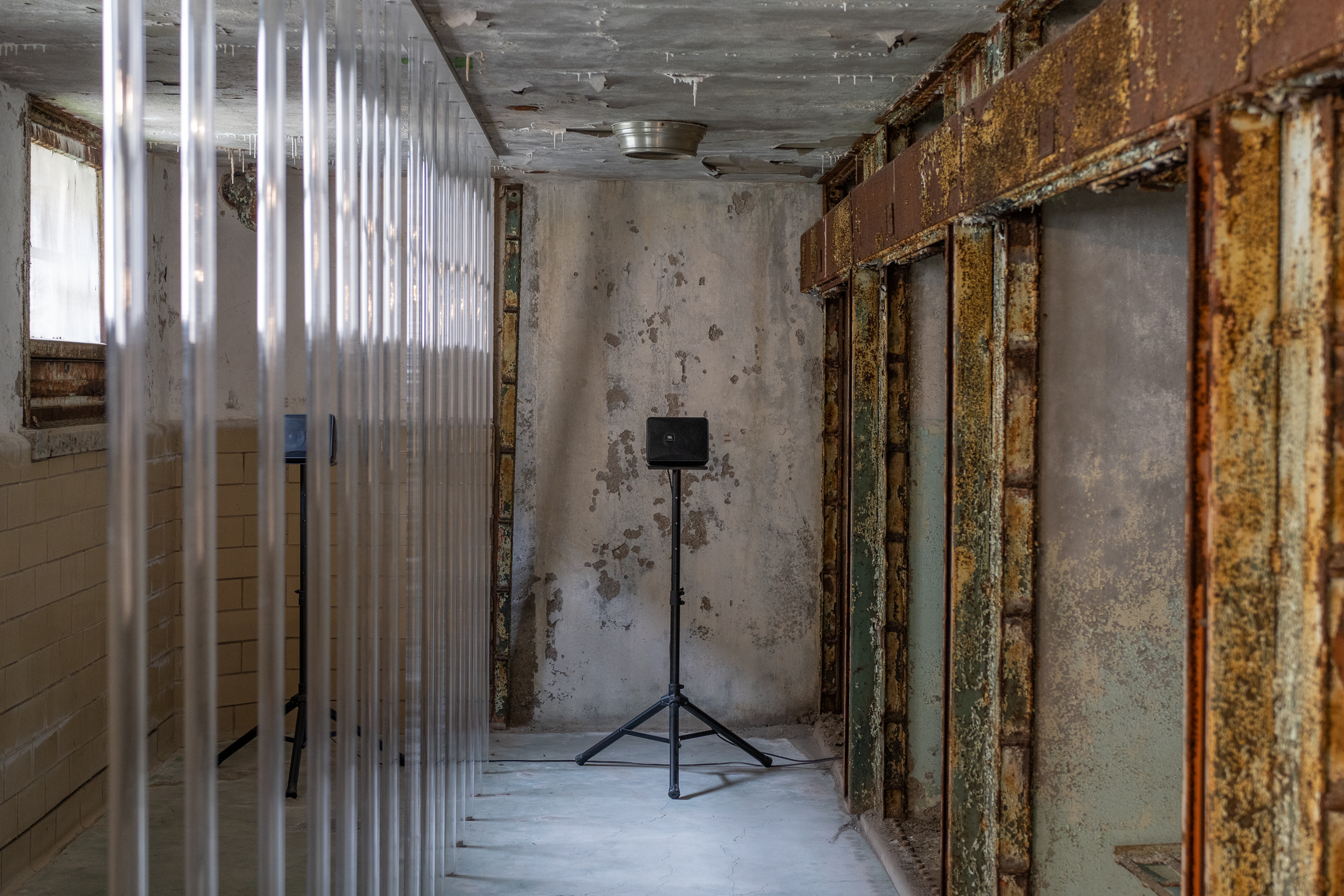DLP Mirror: Aural Imaginaries / Lindsay Reckson – ASAP/J